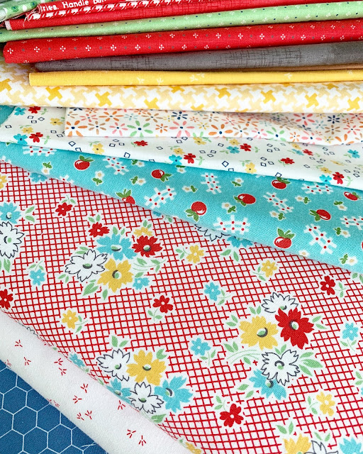 Bee In My Bonnet: Vintage Block Along - Week 23 - Penny Candy Block!!