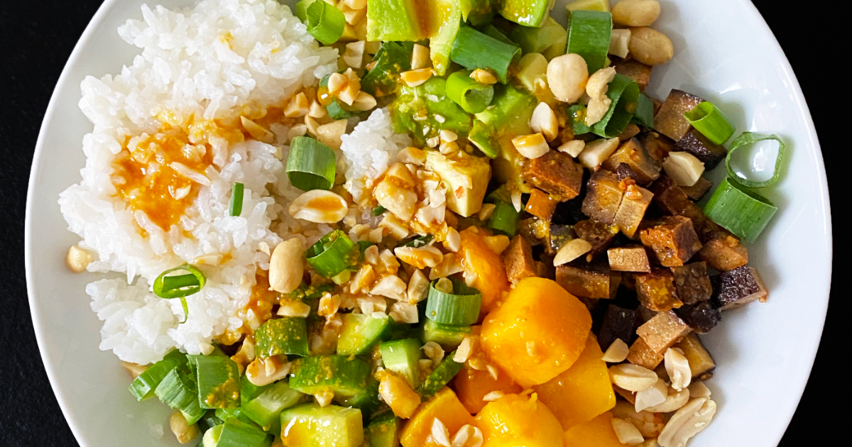 Vegane Poke Bowl mit Mango