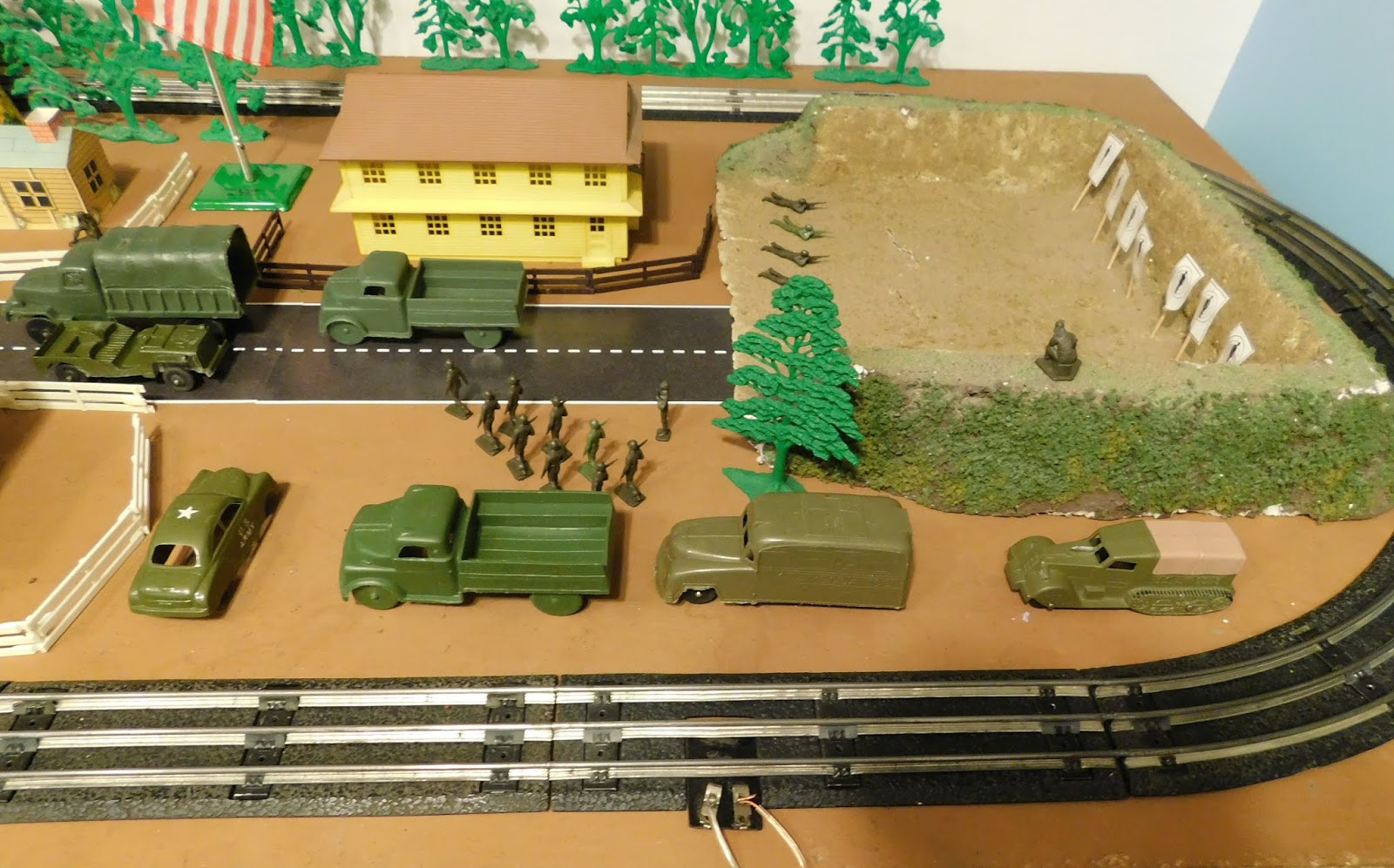 Toys and Stuff: TRAIN TIME: Custom Marx Army Commodore Vanderbilt ...