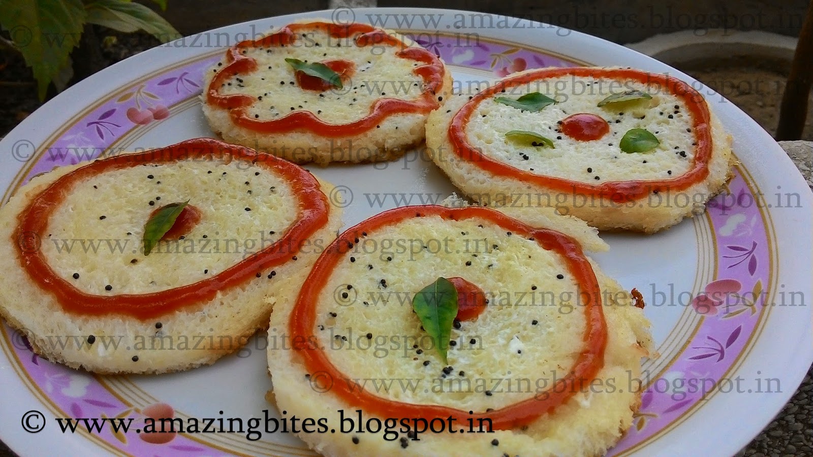 Amazingbites: Bread Idli - Low calorie breakfast/snacks