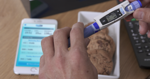 Insulog - New smart snap-on insulin tracker for diabetics - Tech News 24h