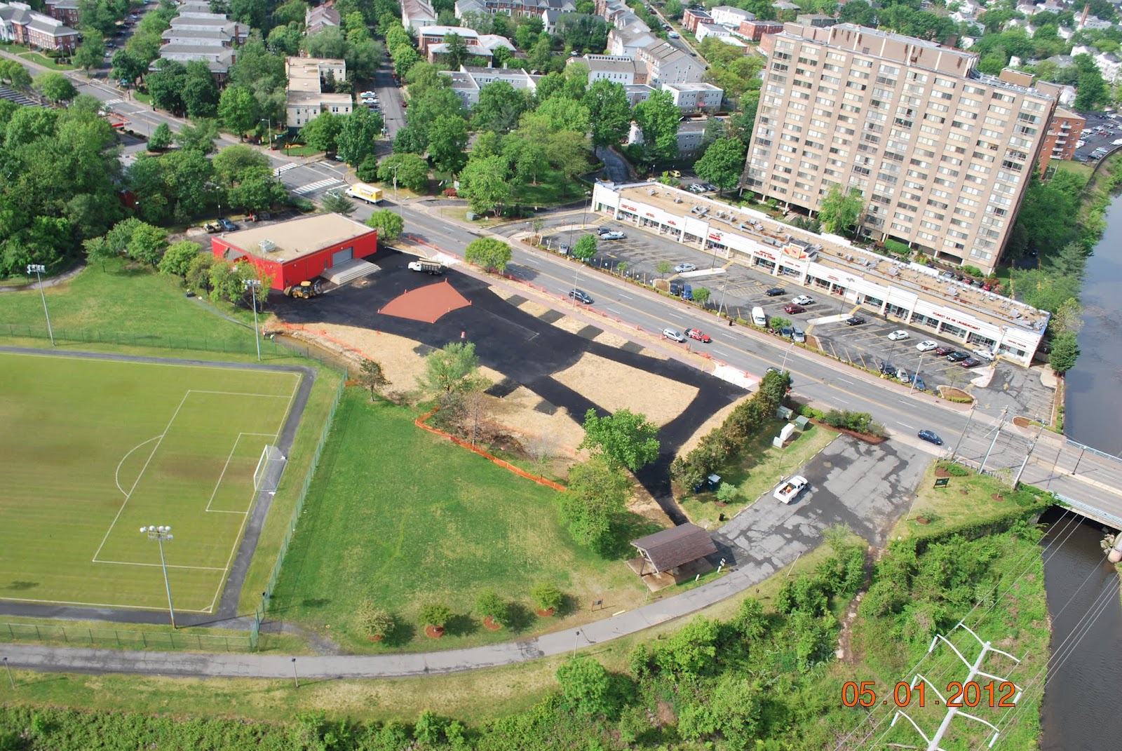 The Arlandrian: Two Dozen New Trees Grow in Arlandria