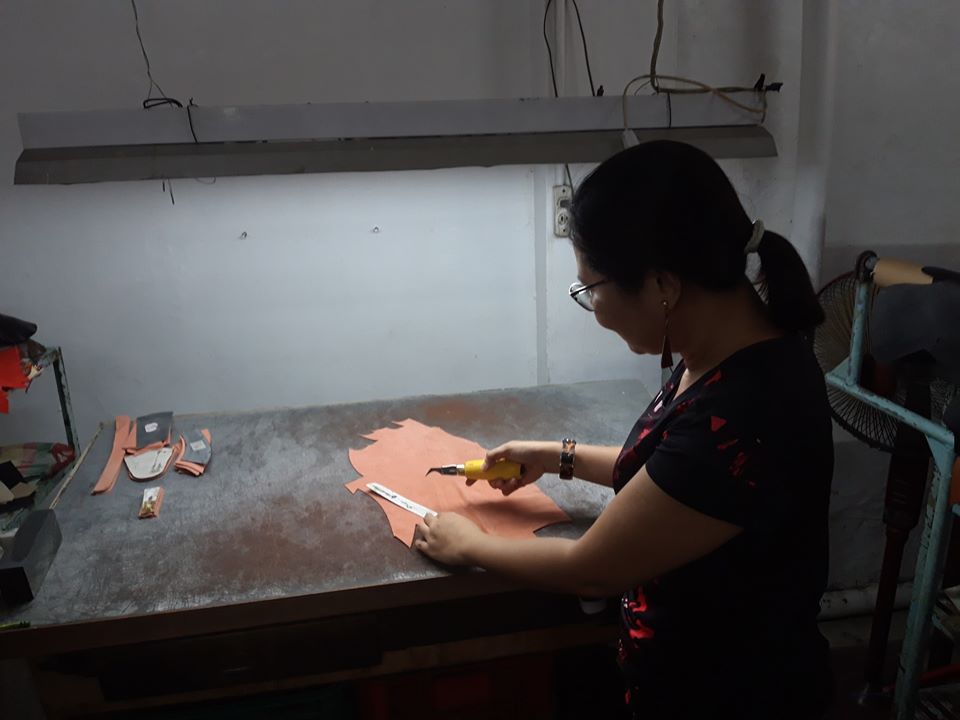 Sapatos Marikina... Paano ka nga ba Ginagawa? - Snapped and Scribbled