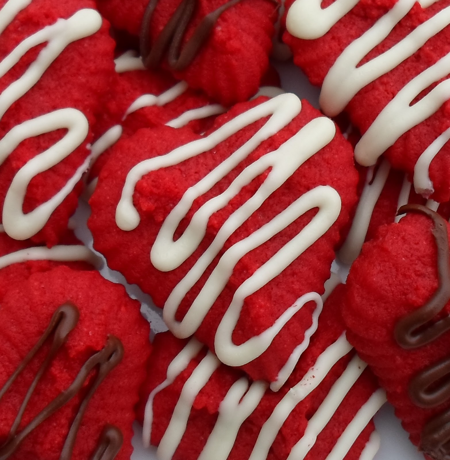 Happier Than A Pig In Mud: Red Velvet Spritz with Chocolate Drizzle