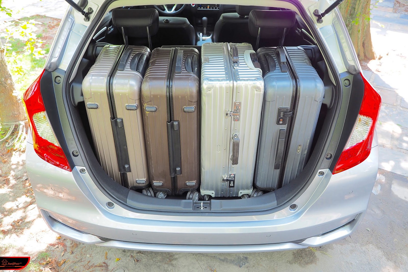 開箱試駕｜6安回歸！2018 Honda Fit 3代小改款評價 | SanjiNoir 黑侍樂讀｜