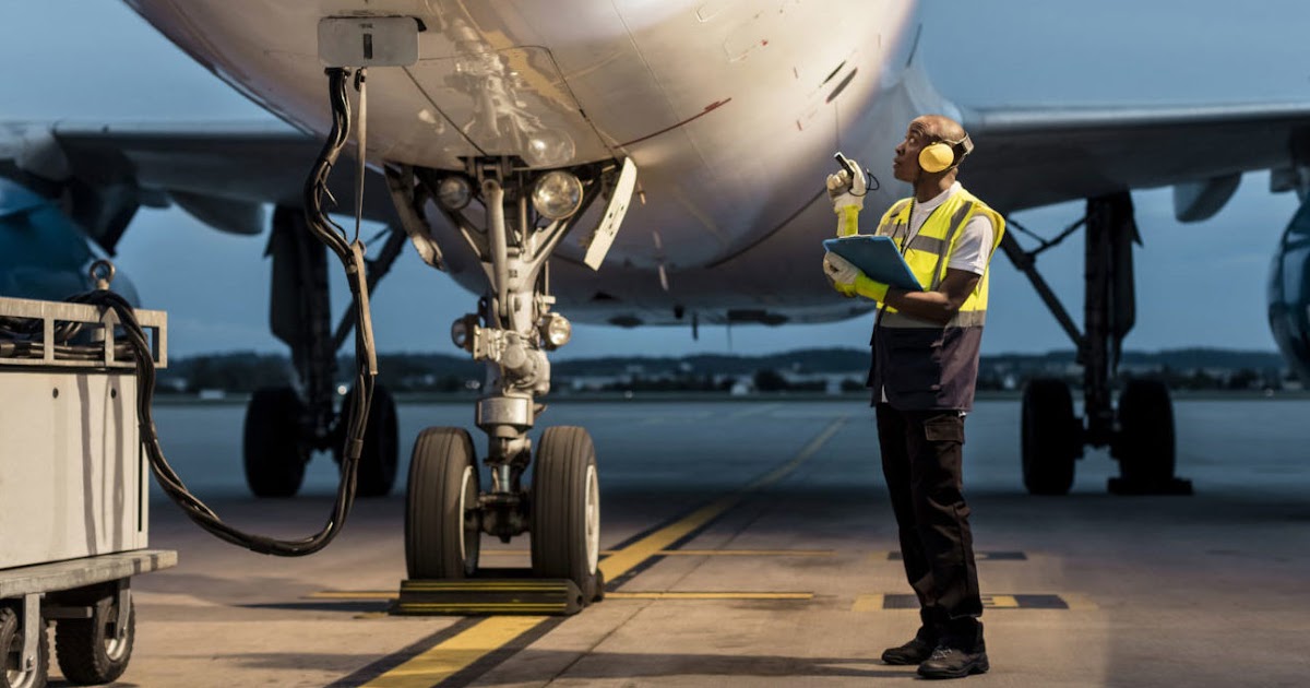 Looking Ahead : Know The Present & Future Demand Of Aircraft line ...