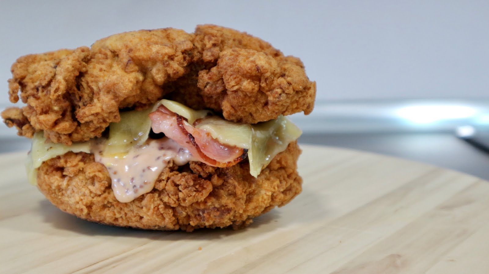 HAMBURGUESA DE POLLO KFC DE Luisito Comunica