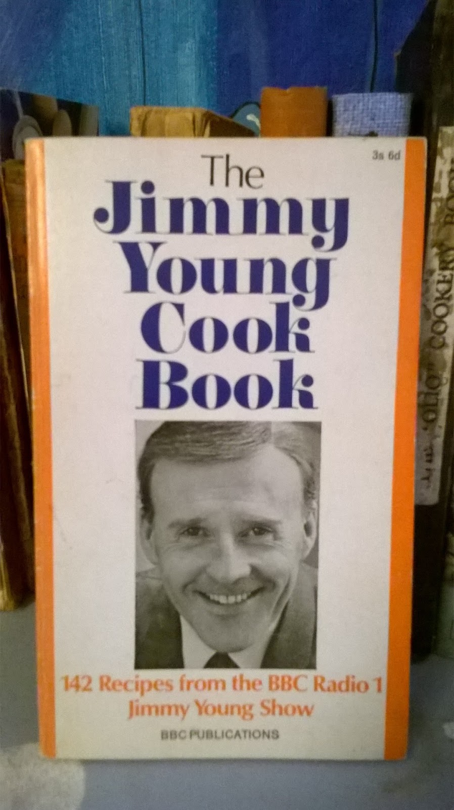 Vintage Recipe Books : The Jimmy Young Cook Book 1968