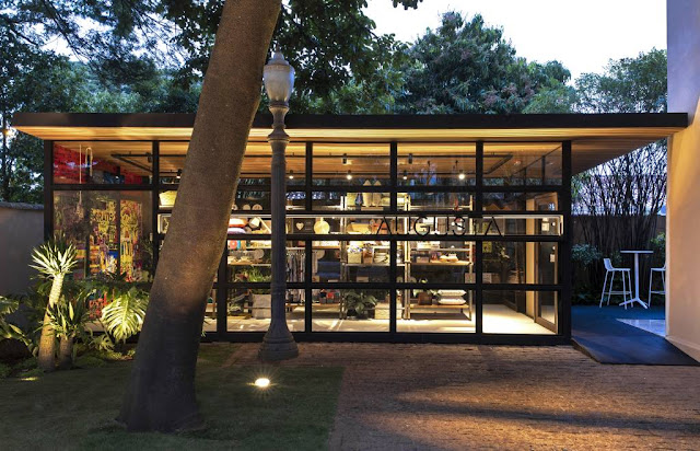 Prefab Glass Walls Store/Shop with Metal Frame: Prefab Modular Homes ...