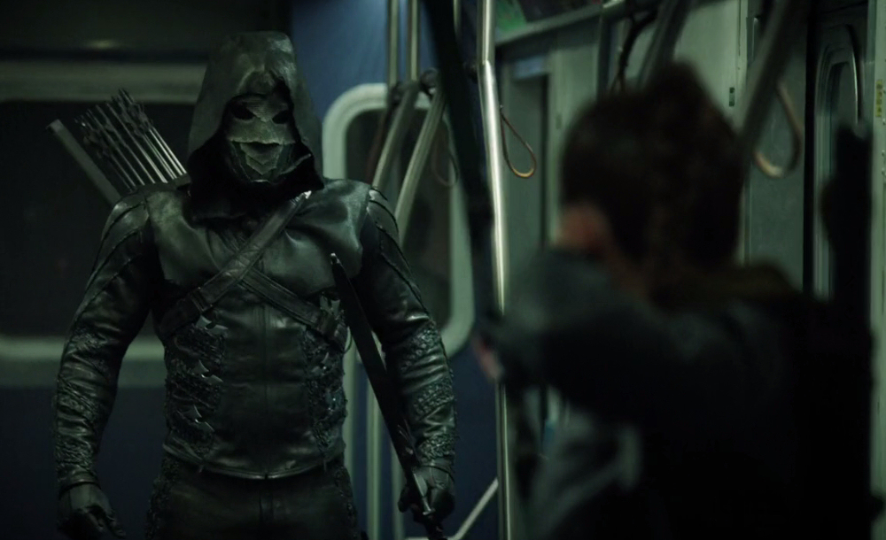 ARROW - I motivi dell'assenza di Evelyn Sharp dal crossover! SPOILER ...