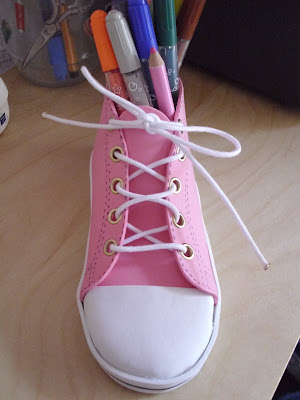 MEMEKAN: PORTALAPICES CONVERSE ALL STAR GOMA EVA