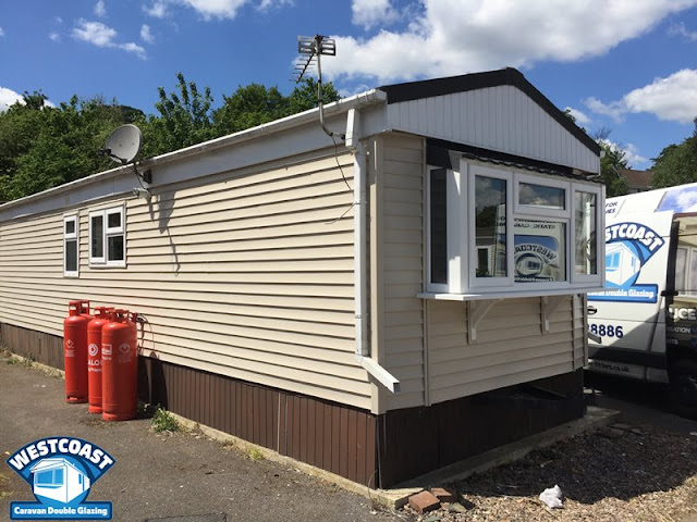 External vinyl cladding for park homes and residential park homes