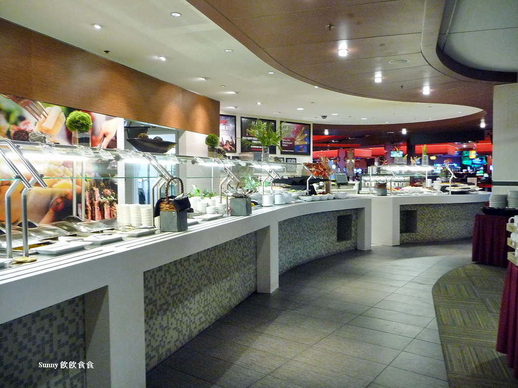 Sunny 飲飲食食: The Buffet @Starlight Casino (賭場週日Brunch 自助餐)