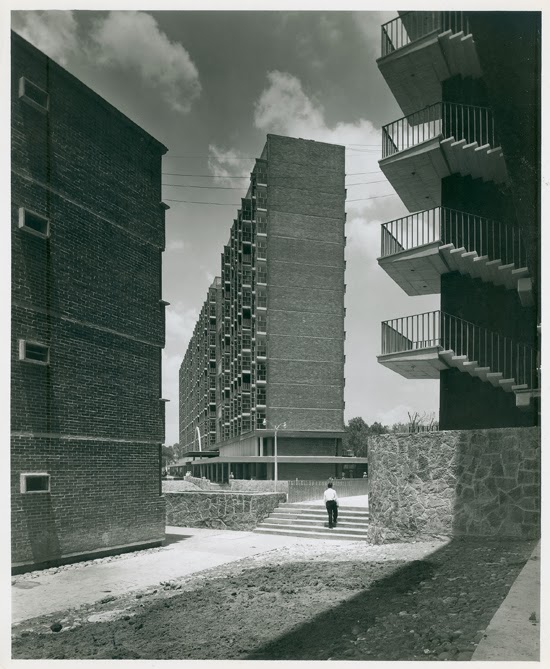 podio: “Mario Pani. Arquitectura en proceso”