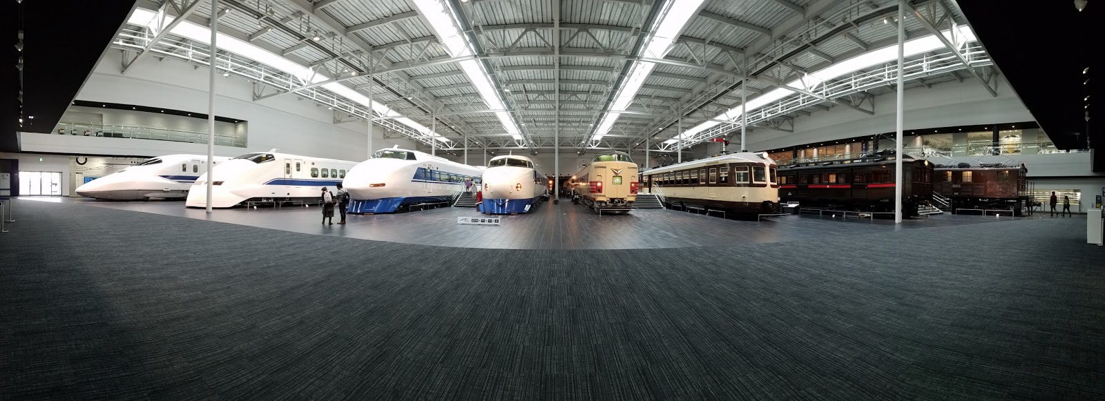 Sekai Ichi: Japan Travel Blog: SCMaglev and Railway Park