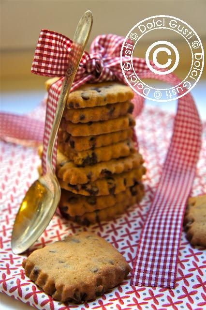 chocolate and cakes: cookies (recipe by Luca Montersino)