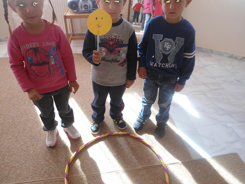 .~~kindergarten teacher ~~ΝΗΠΙΑΓΩΓΟΣ.....ΧΡΩΜΑΤΑ ΚΑΙ ΑΡΩΜΑΤΑ ...