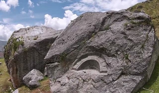 The Mysterious "Stones Of The Moon" In Peru