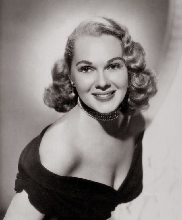 Glamorous Photos of Adele Jergens in the 1940s and ’50s ~ Vintage Everyday