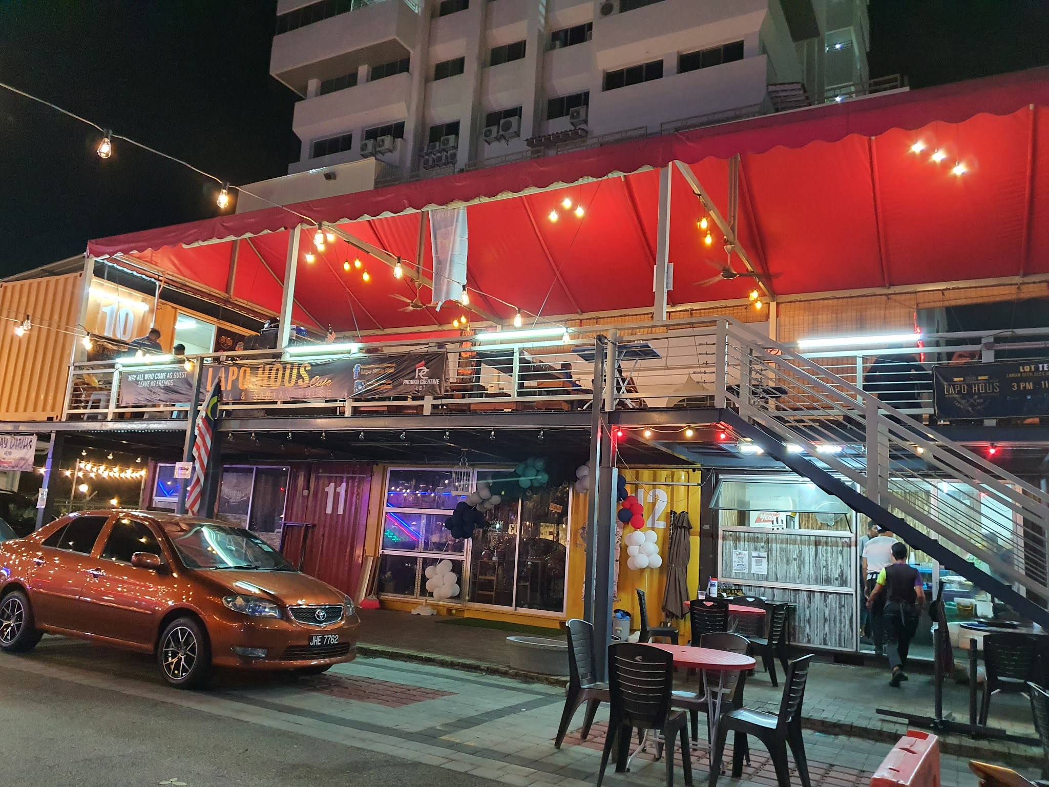Roti Kitab, Menu Klasik Ala-Ala Kampung Pak Inchik Kafe, Laman Ole-Ole ...