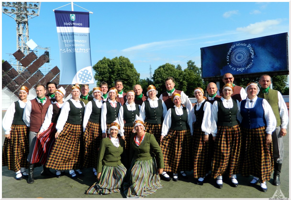 Ādažu novads cauri gadu simtiem bildēs: Ādažnieki 100-gades Dziesmusvētkos