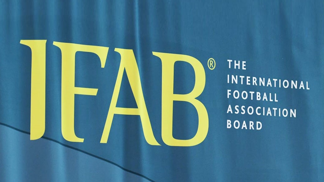 THE EU R O P A TODAY ™ : FOOTBALL: IFAB INTRODUCES NEW HANDBALL And LAWS CHANGES - Text Inside