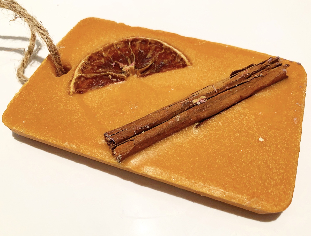 All Things Lush UK: Cinnamon Orange Bath Melt Tablet