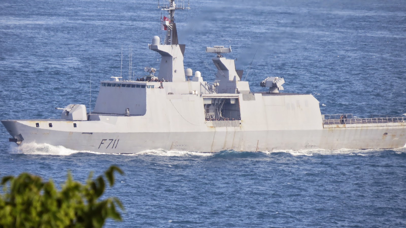 WARSHIPS ON THE BOSPHORUS: F 711 FRIGATE SURCOUF, French Warship