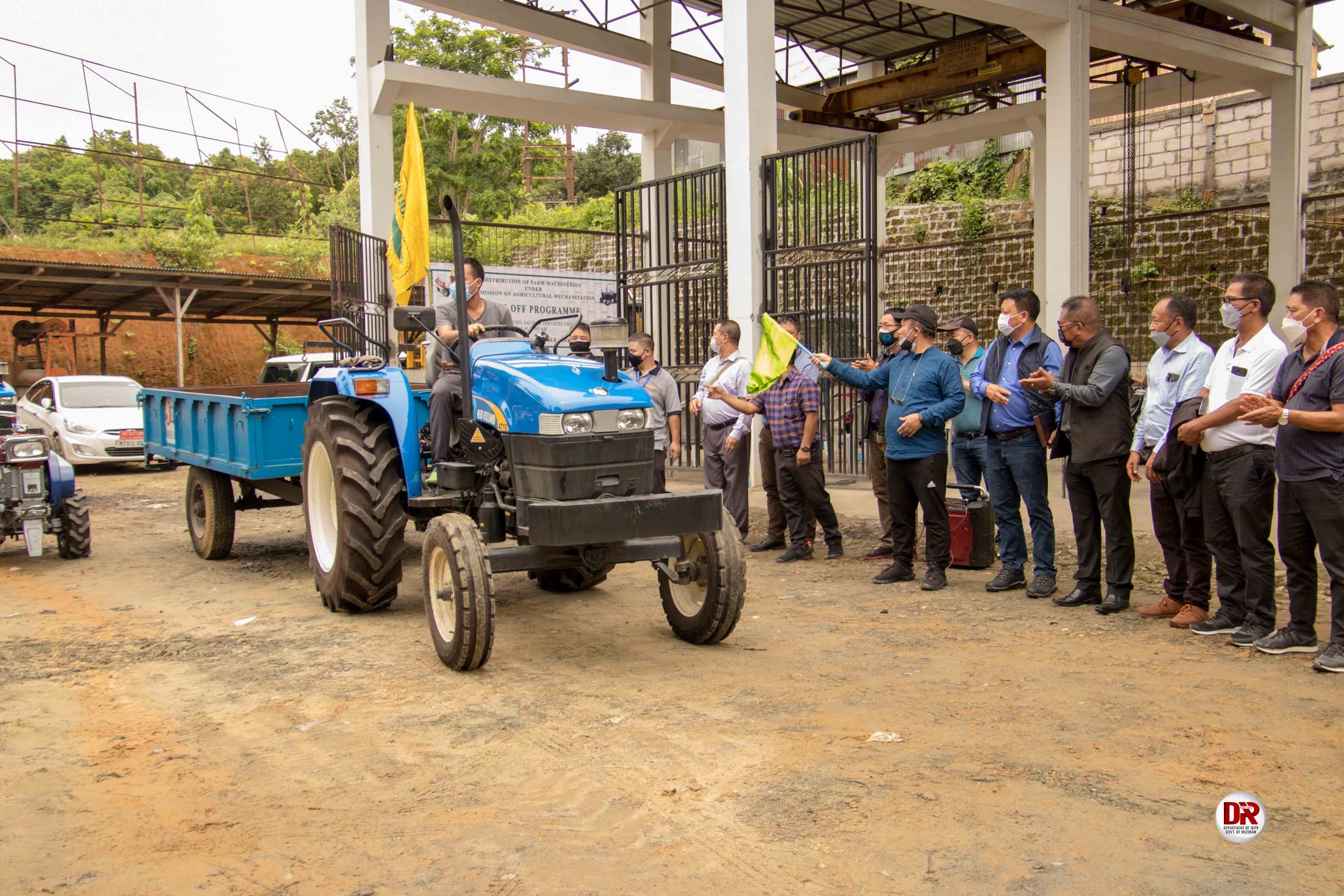 Agriculture Minister-in Custom Hiring Centre te tana khawl hrang hrang ...