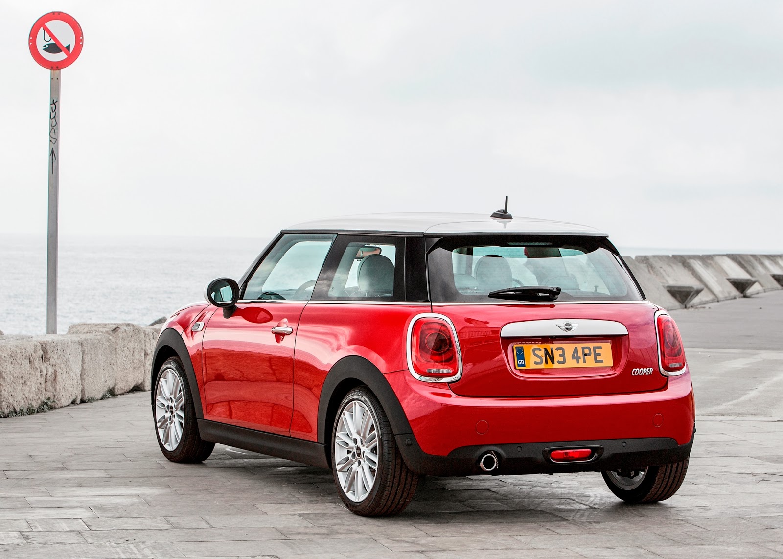 MINI revela nova geração do Cooper