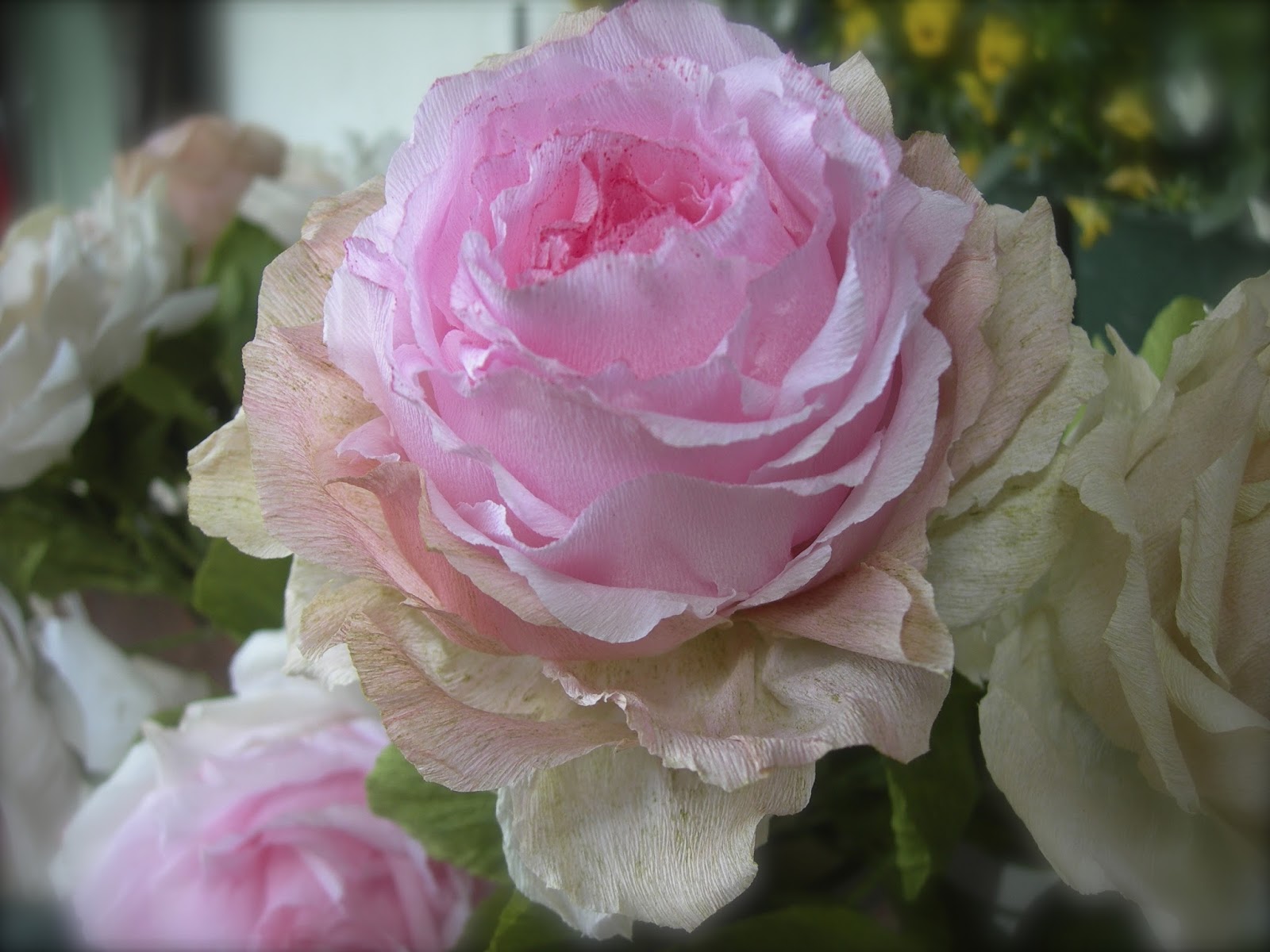 Le rose di Mari: Ed eccomi, dopo giorni di attesa, finalmente vi posto ...