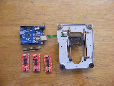 Blogul Electronistului Oarecare: CNC din CD-Rom cu Arduino Uno