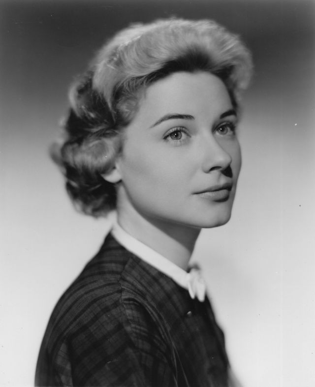 40 Beautiful Photos of Hope Lange in the 1950s and ’60s ~ Vintage Everyday