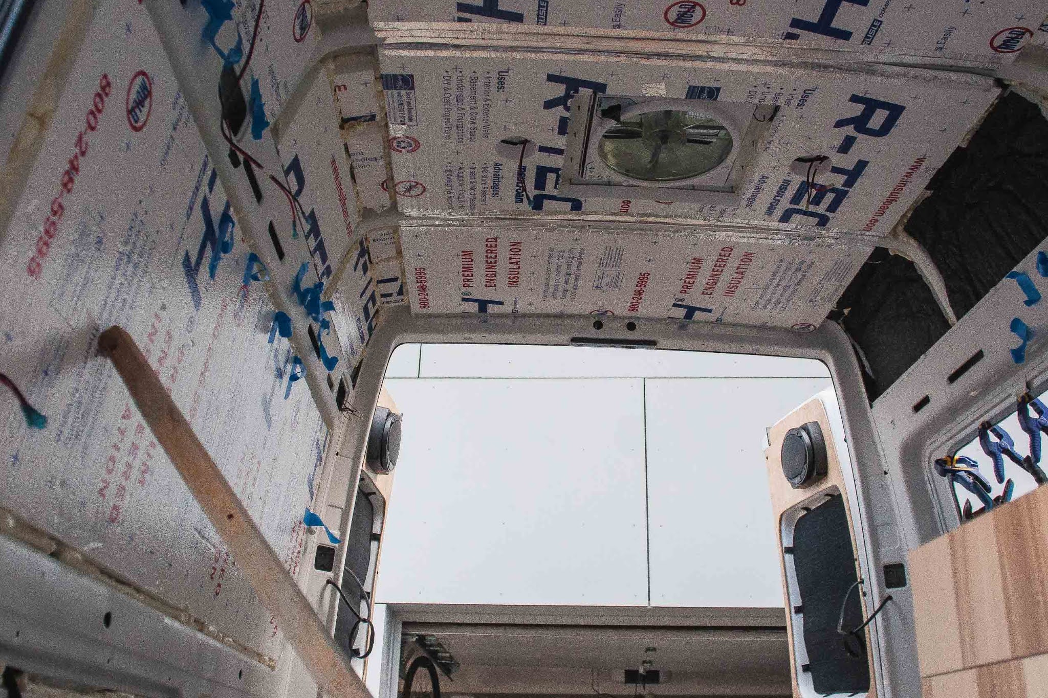 Sprinter van: Walls and ceiling