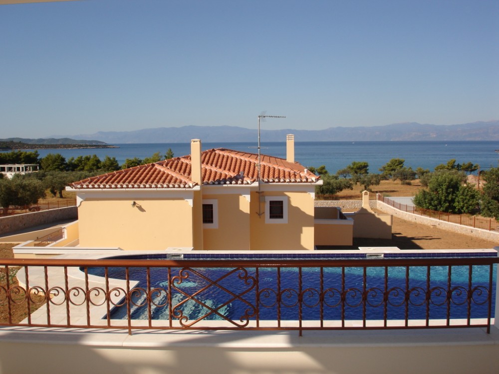 Lampiris Village: 2 ΒΙΛΛΕΣ ΣΤΗΝ ΠΕΡΙΟΧΗ BΕΡΒΕΡΟΝΤΑ ΚΟΝΤΑ ΣΤΟ ΠΟΡΤΟ-ΧΕΛΙ