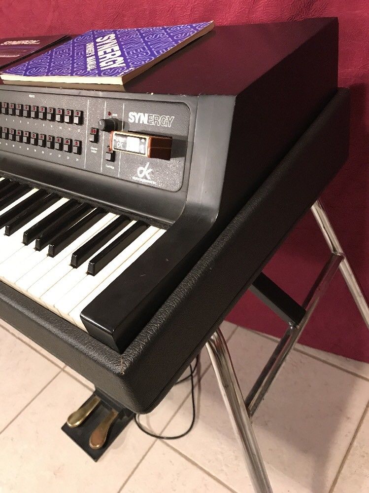 MATRIXSYNTH: DK SYNERGY DIGITAL KEYBOARDS INC. VCART4 SYNTHESIZER