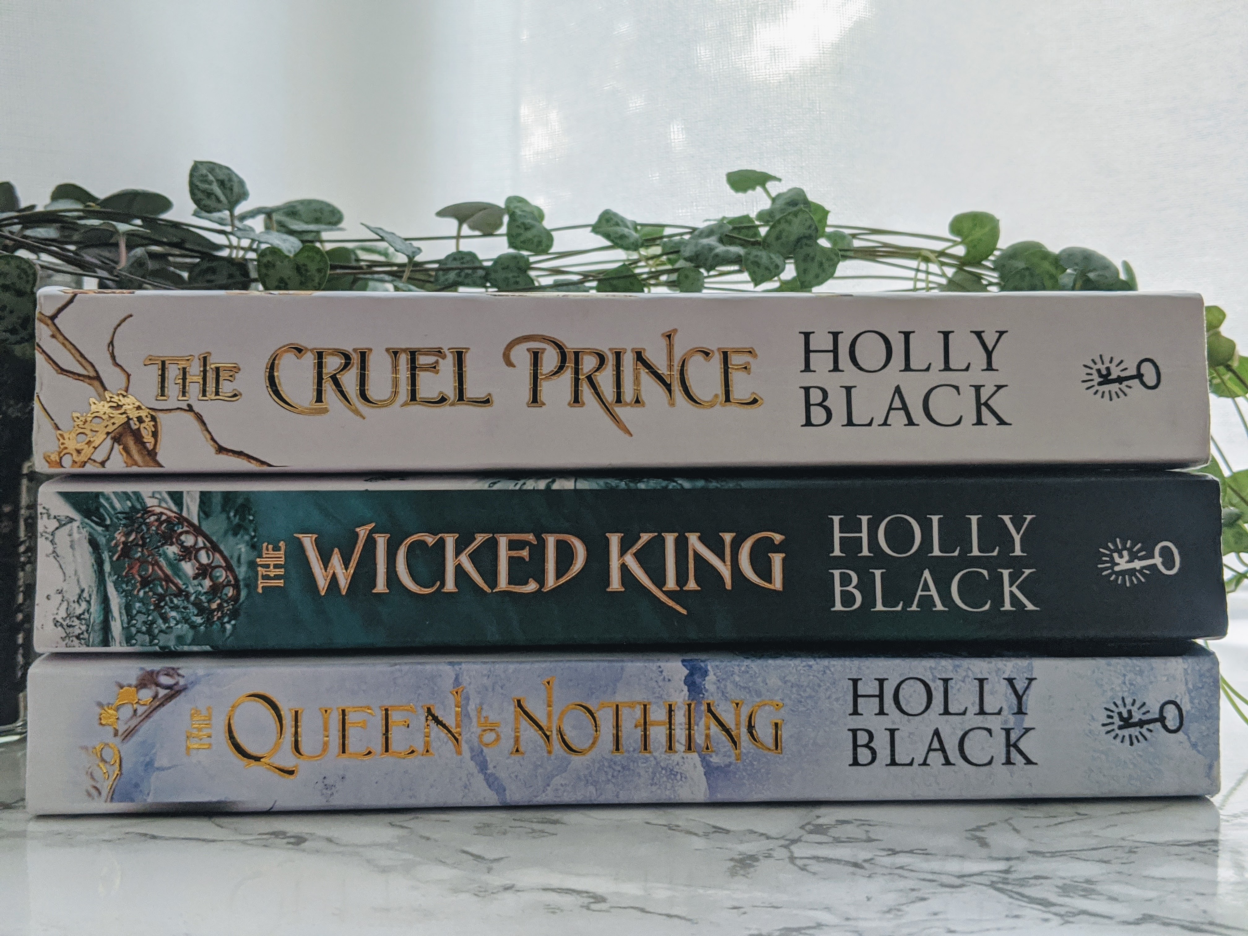The Queen of Nothing ~ Folk of the Air Trilogy by Holly Black - Review | Pens & Pages