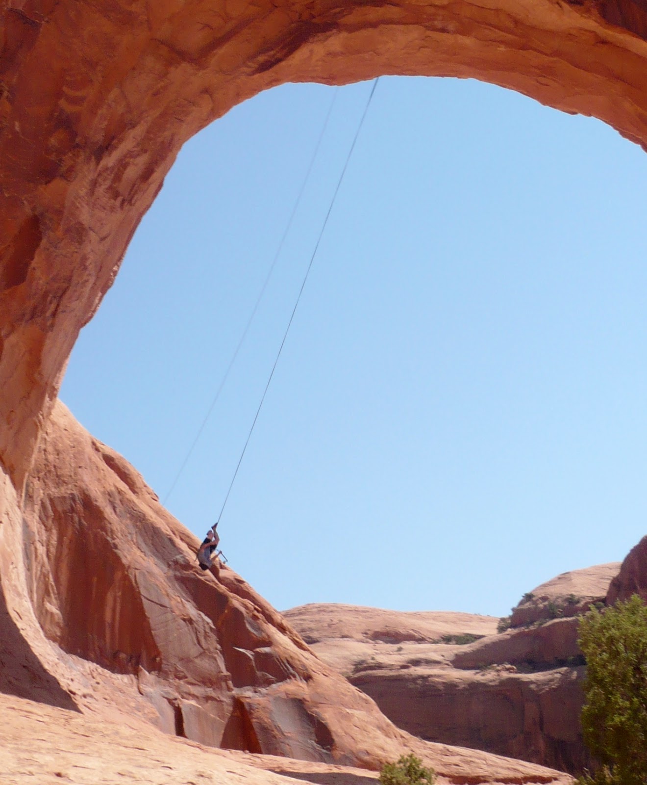2dodges2go: 9/8/12 - Corona Arch Hike & Arch Jump