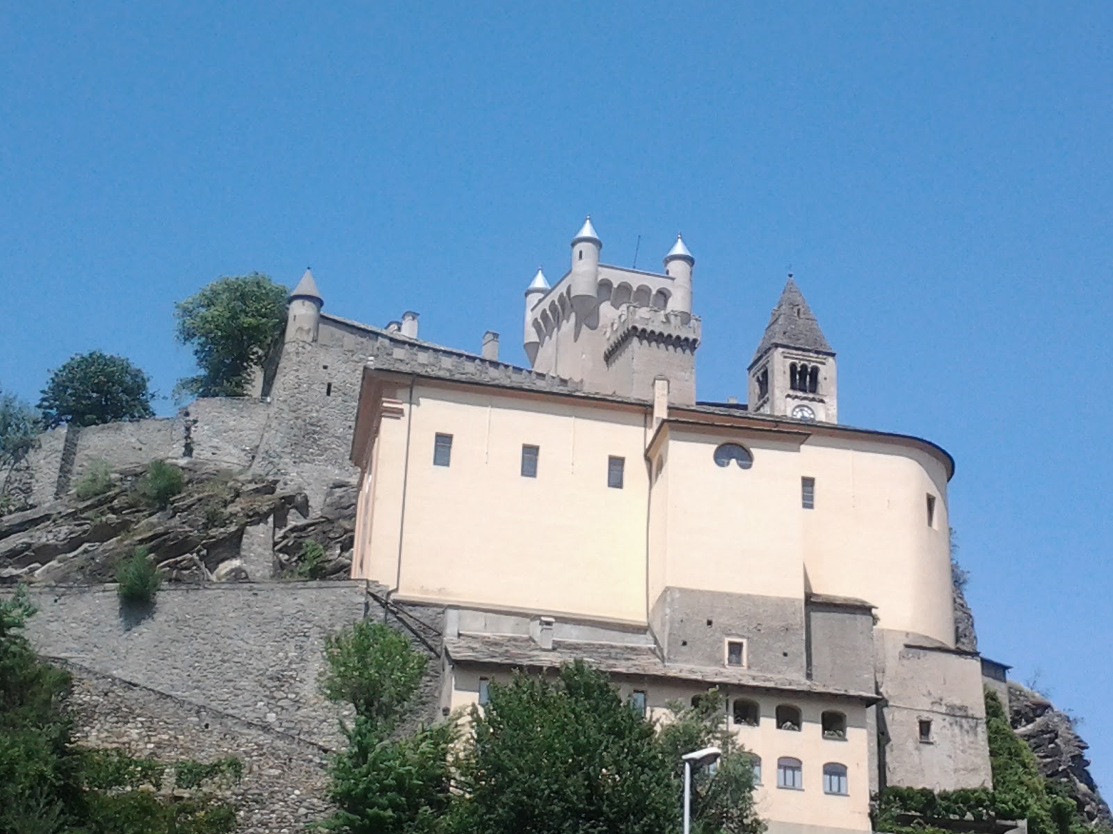 Itinerari e culture: Fotografare l'architettura. Castello di Saint-Pierre