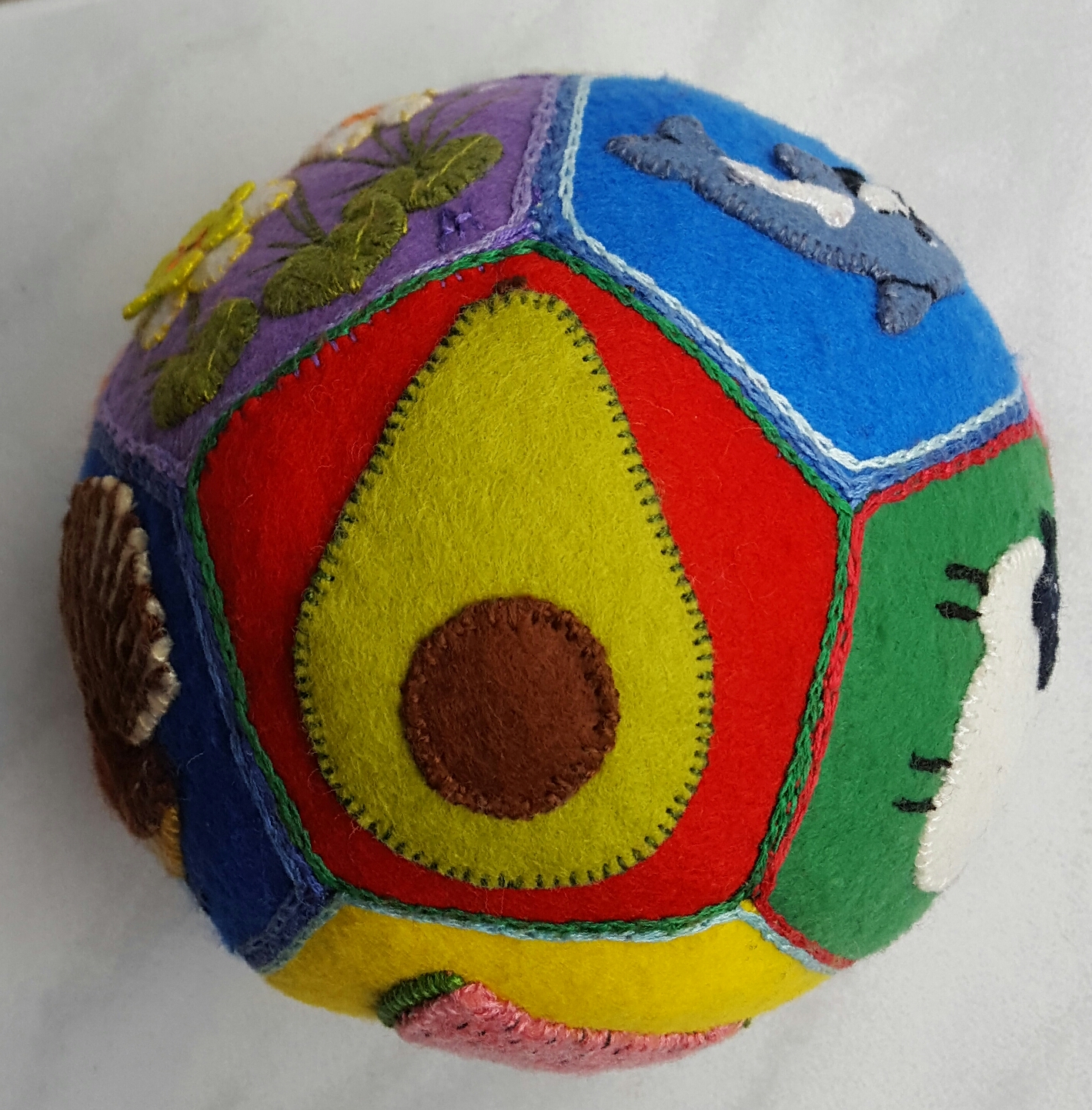 Quiltingorchardist: Felt Embroidered Ball # 26 Finished.