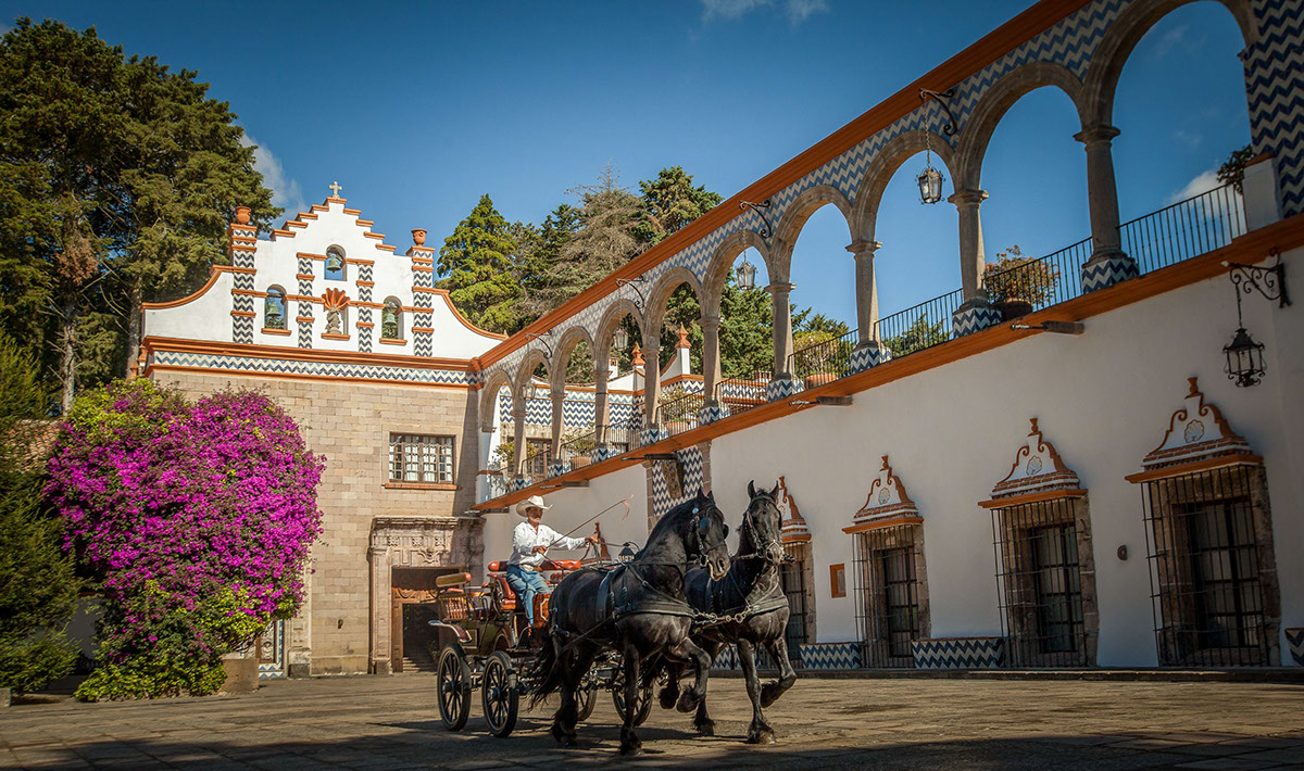 REUTILIZANDO: Una misma hacienda en "Amor bravío" y "Simplemente María"