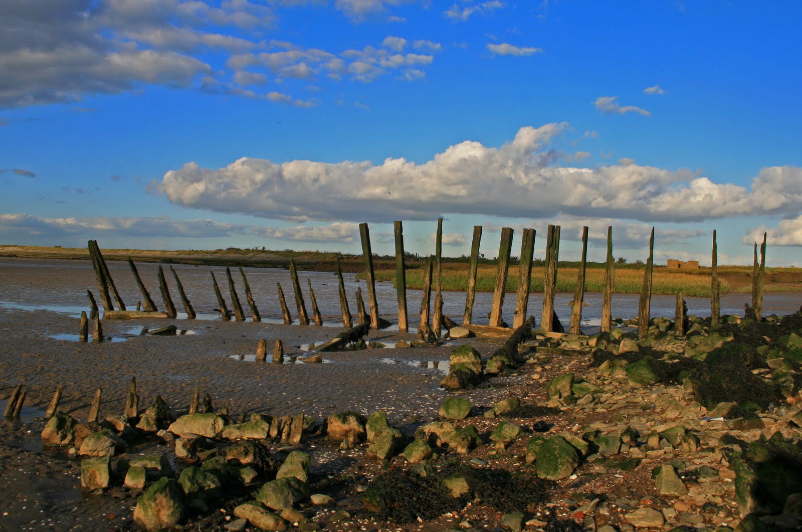Kent Today And Yesterday A Walk By The Thames And Medway Canal