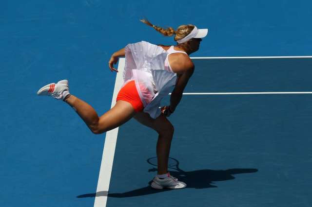 Sunny Days: 50 Sexiest Pics of Female Tennis Upskirt Shots