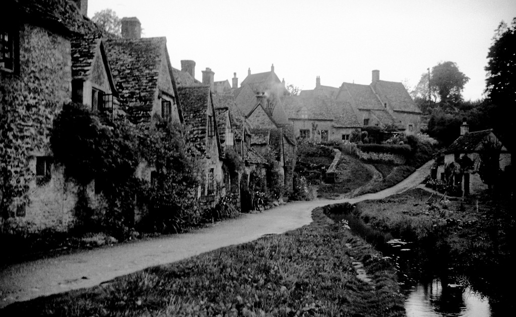 Amazing Photos Document Everyday Life of England in the Late 1930s ...