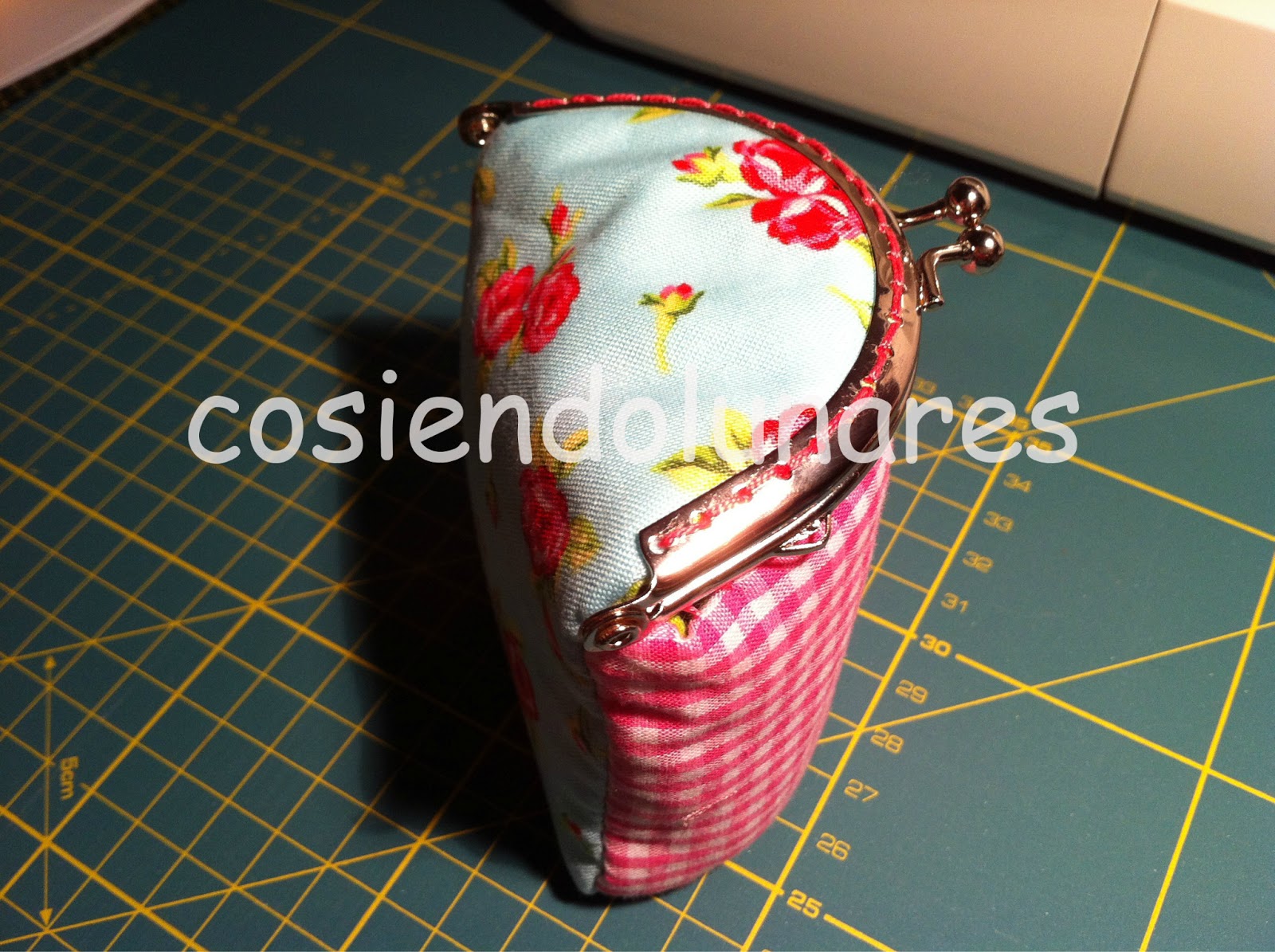 cosiendolunares - costura y patchwork: Tutorial monedero japonés