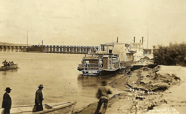 Industrial History: Dakota Southern/Milwaukee RR Bridge over the ...