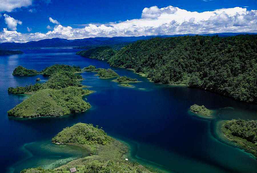 Taste The True Tranquility - Visit Lake Kutubu in PNG and be rewarded ...