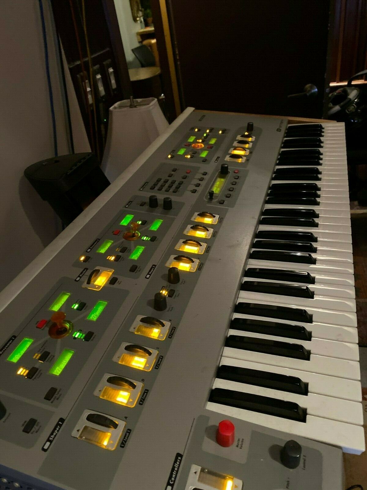 MATRIXSYNTH: Hartmann Neuron polyphonic synthesizer w/ surround output ...