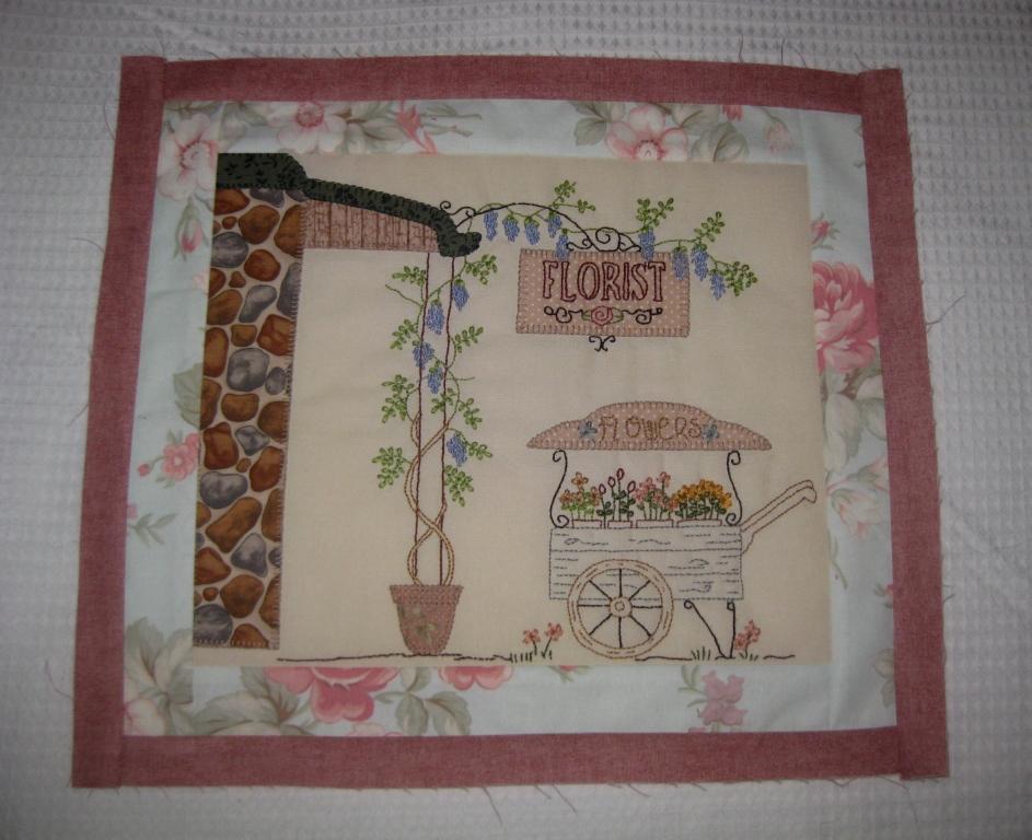 Gone Stitchin'...: GiRLs DaY OuT QuiLT