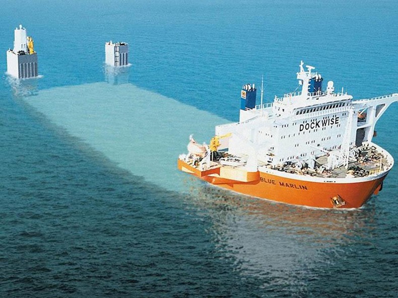 Heavy Lift Ships and their Impossibly Large Cargoes